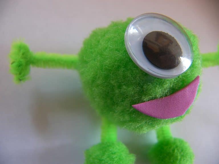 Bricolage Monstre et Compagnie : mini Bob Razowski