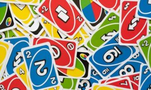 Jeu de conversation avec le Uno