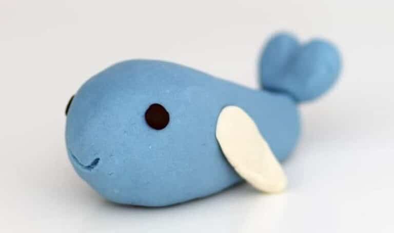 Baleine en pâte à modeler : un modèle facile à reproduire