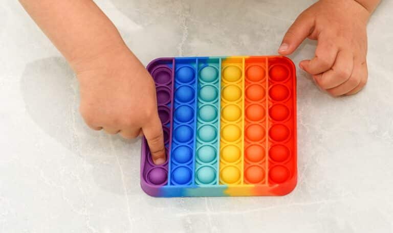 Quels sont les avantages du jeu pop-it