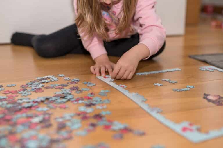 Coordination, logique, concentration : ce que les puzzles apprennent ...